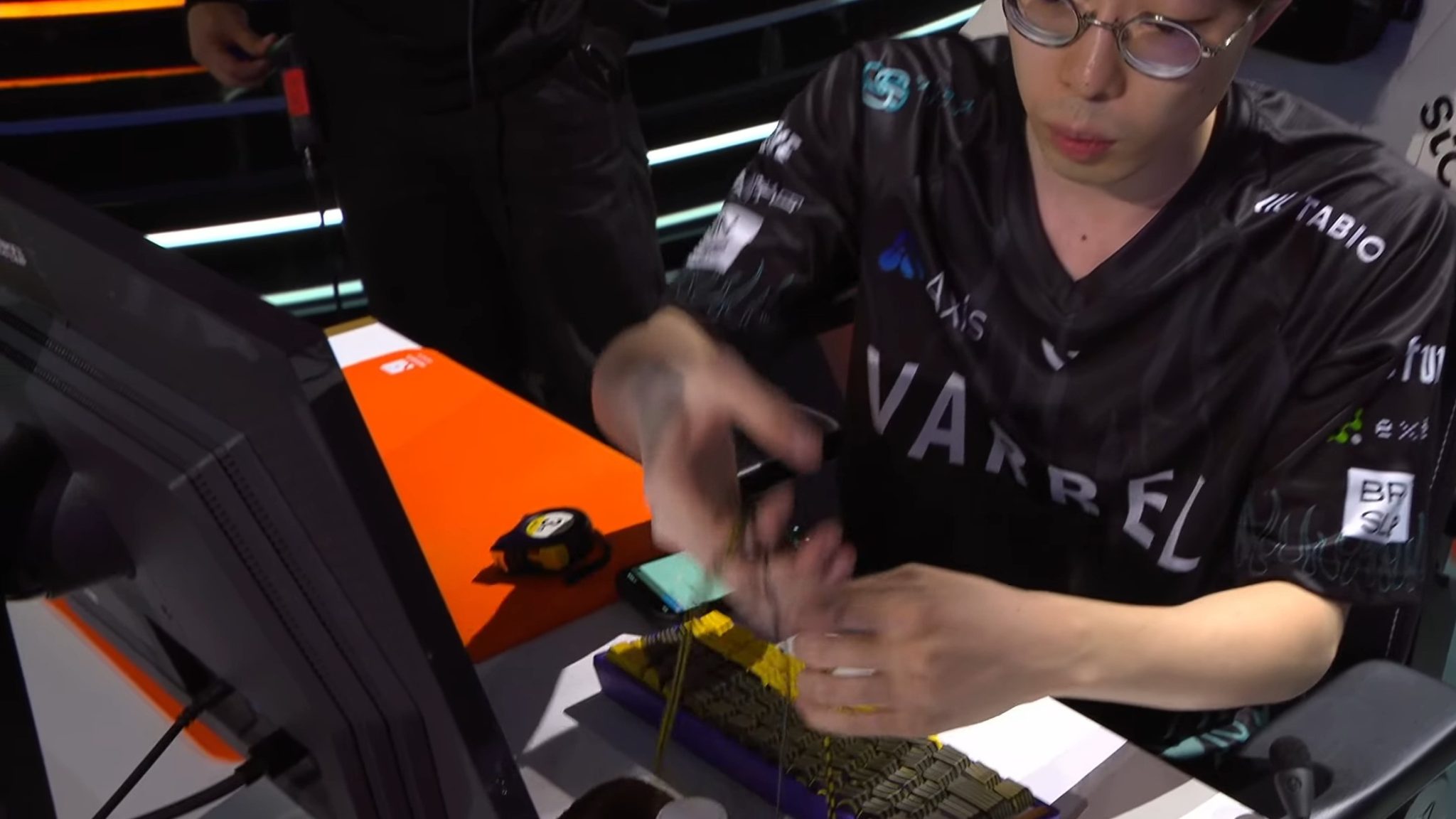 【OW2】VARREL 選手デバイス紹介【Overwatch Champions Series 2025 Midseason ...